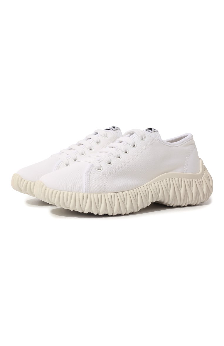 Женские белые текстильные кеды Miu Miu купить в интернет магазине ЦУМ арт 5e373d Gud F0009 010